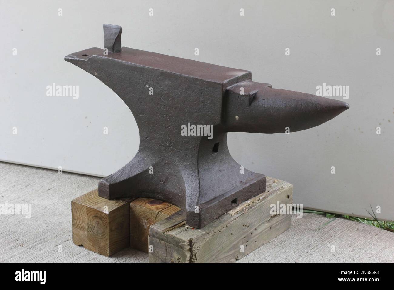 Antique 1800s Peter Wright Anvil ENGLAND - made 1830 to 1852 Stock ...
