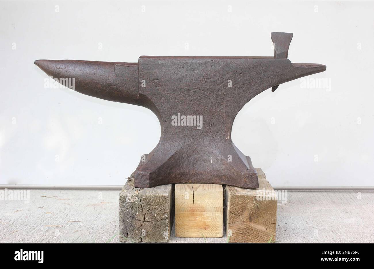 Antique 1800s Peter Wright Anvil ENGLAND - made 1830 to 1852 Stock ...