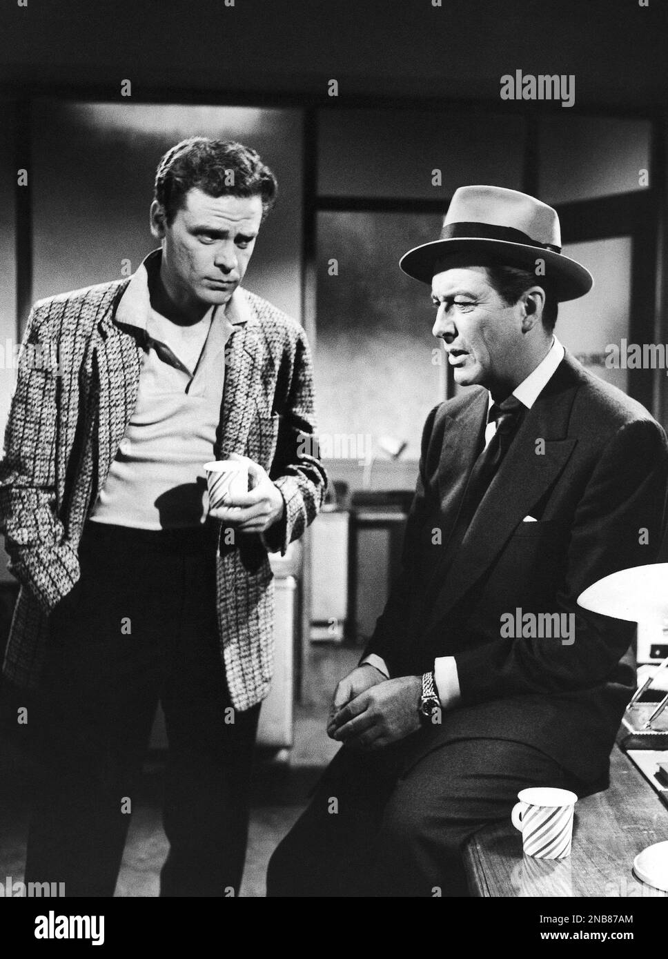 During a break in filming a new TV series, US actor Robert Taylor ...