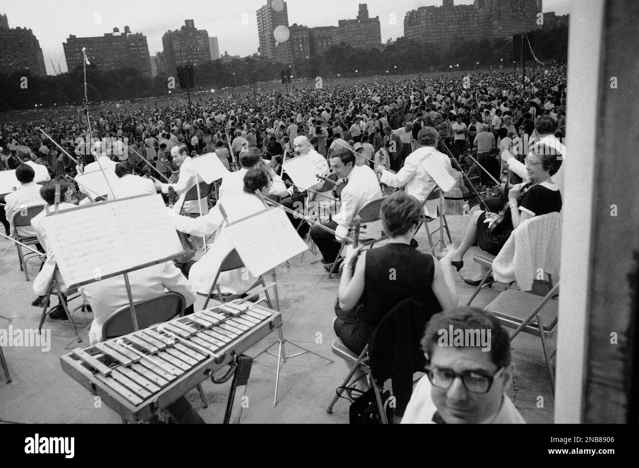 First outdoor concert given by the Metropolitan Opera in New York City ...