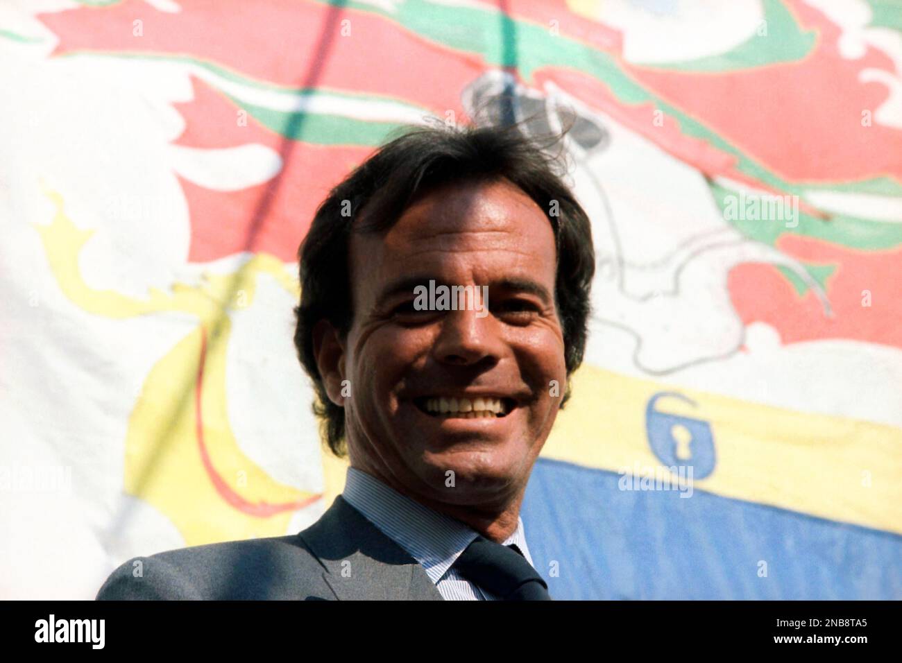 Spanish pop singer Julio Iglesias, 1983. (AP Photo Stock Photo - Alamy