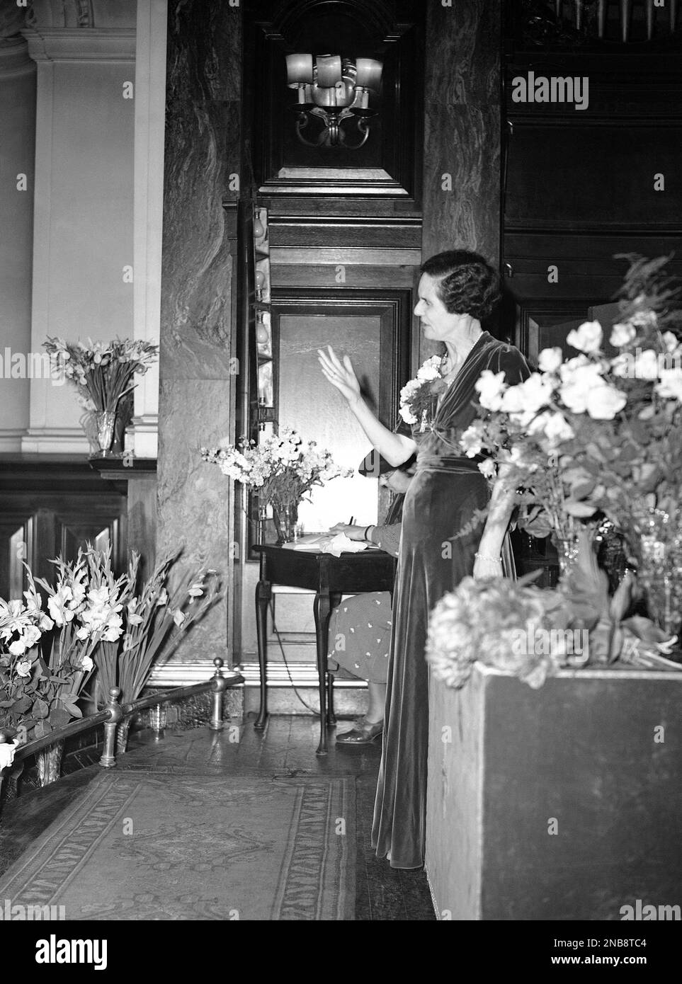 Estelle Roberts, famous woman medium, expects to be vindicated by Red ...