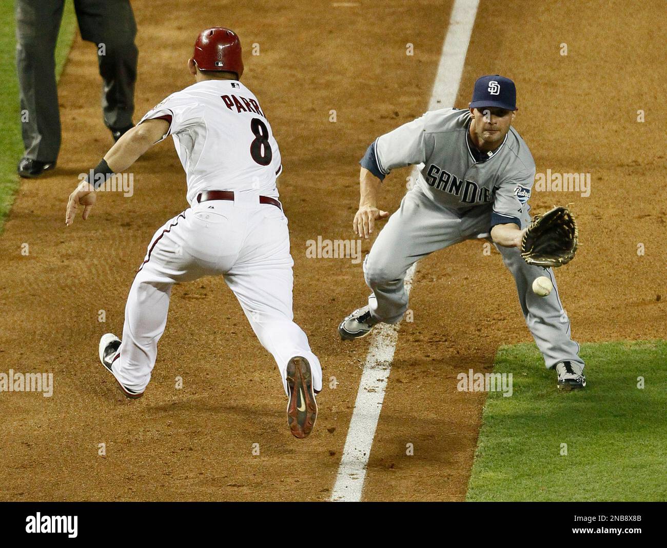 San Diego Padres' Andy Parrino makes to catch to tag out Arizona ...