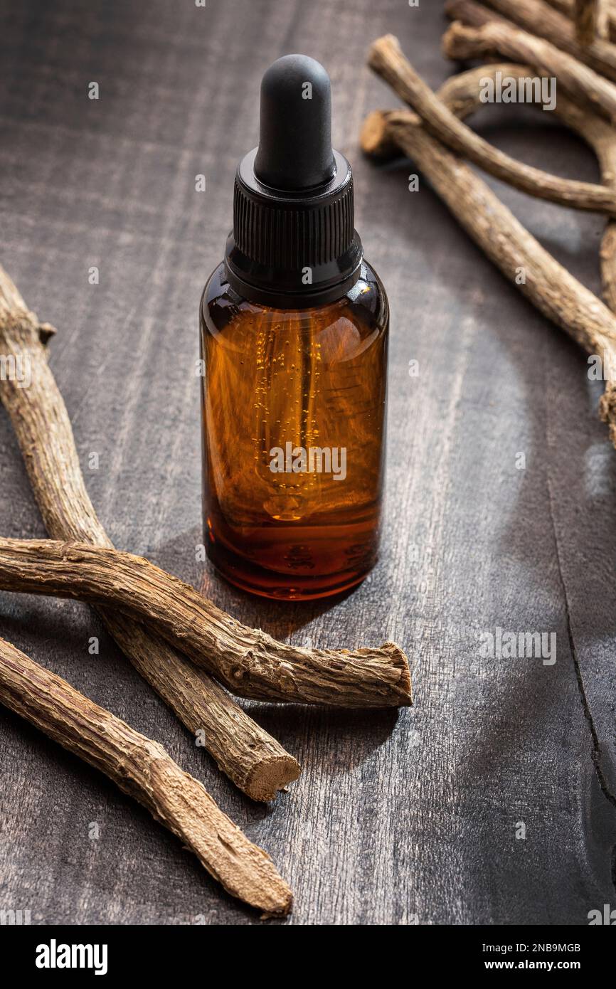 Organic valerian plant extract - Valeriana officinalis Stock Photo - Alamy