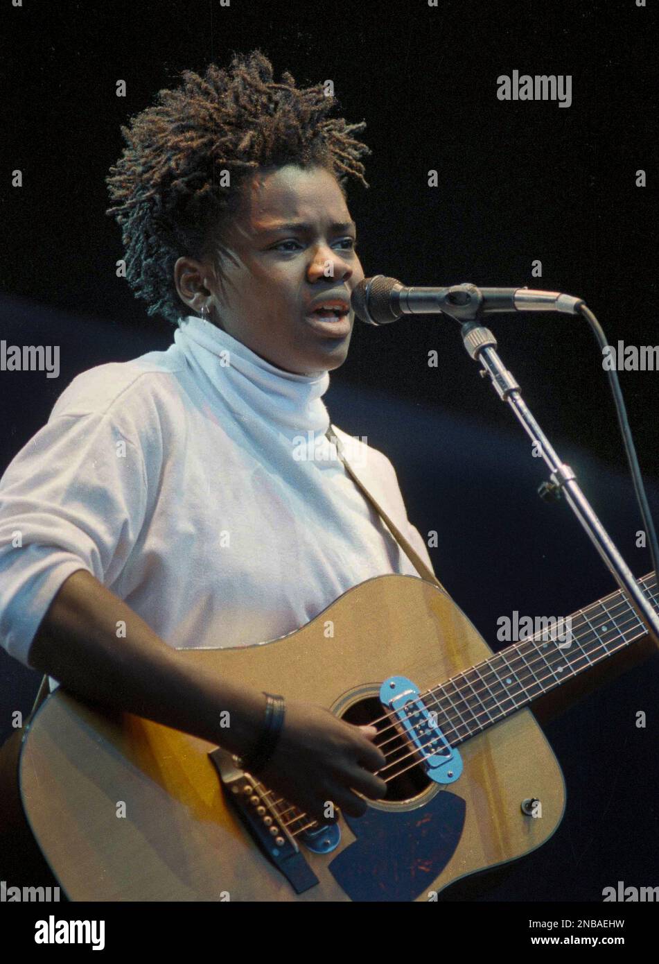Folk singer Tracy Chapman sings at Wembley Stadium, London, at the ...