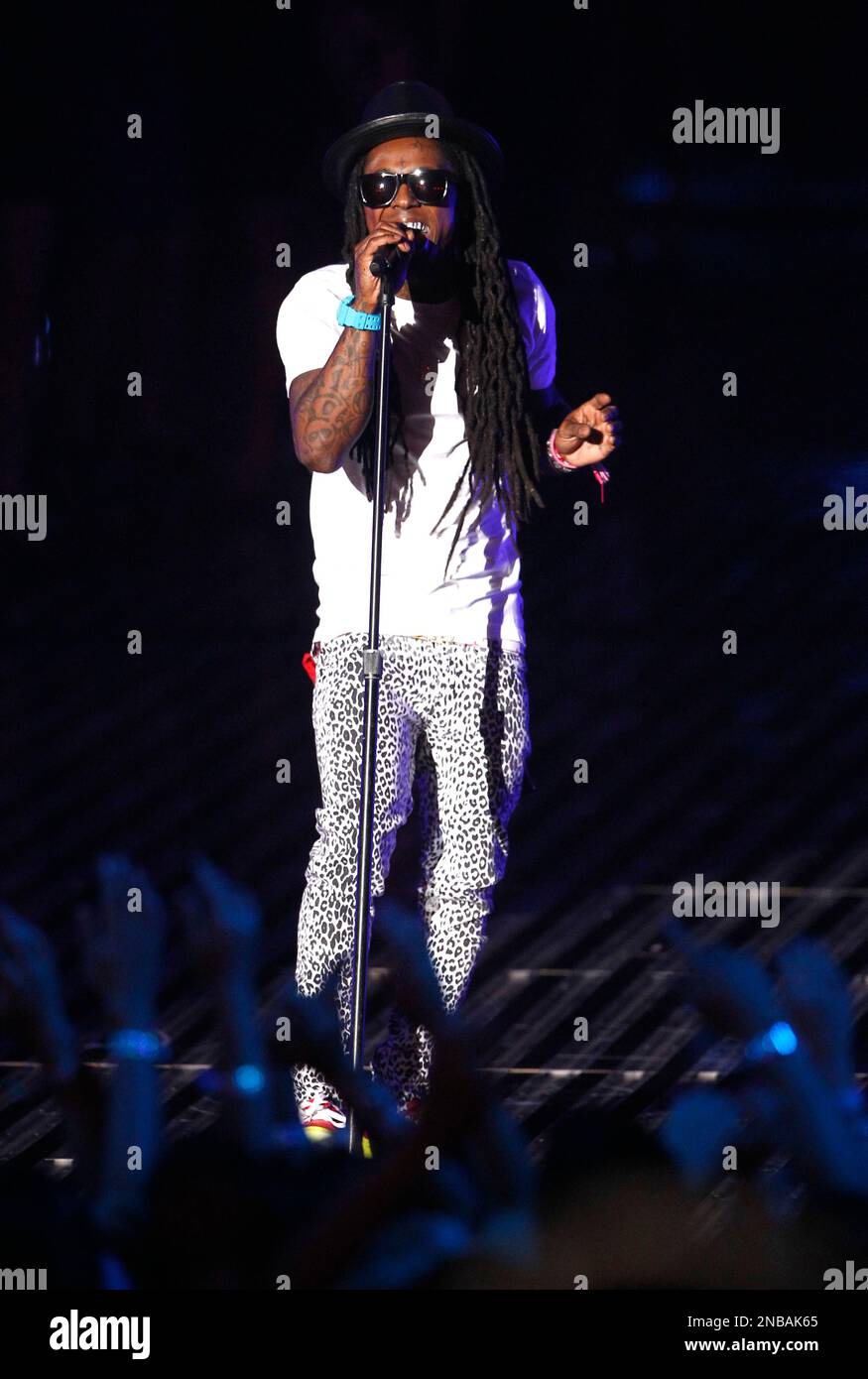 Lil Wayne performs at the MTV Video Music Awards on Sunday Aug. 28 ...
