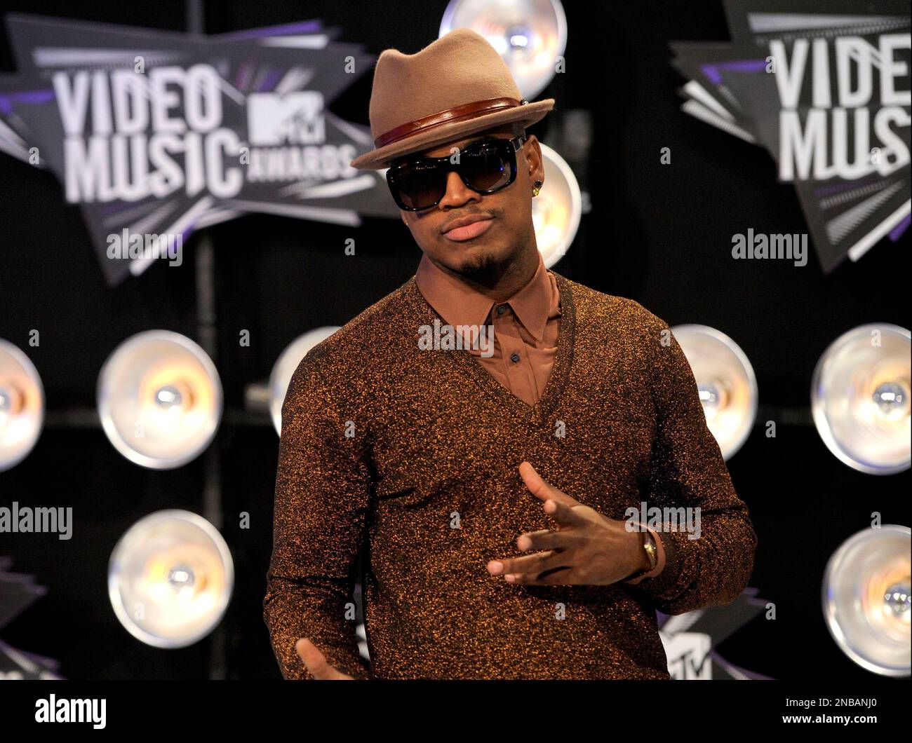Ne-Yo arrives at the MTV Video Music Awards on Sunday Aug. 28, 2011, in ...