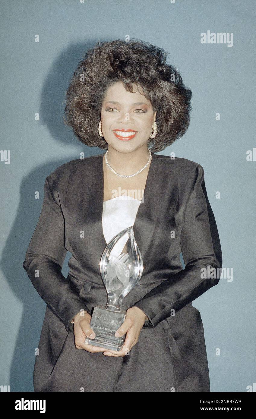 Talk show host Oprah Winfrey at People’s Choice Awards in Los Angeles ...