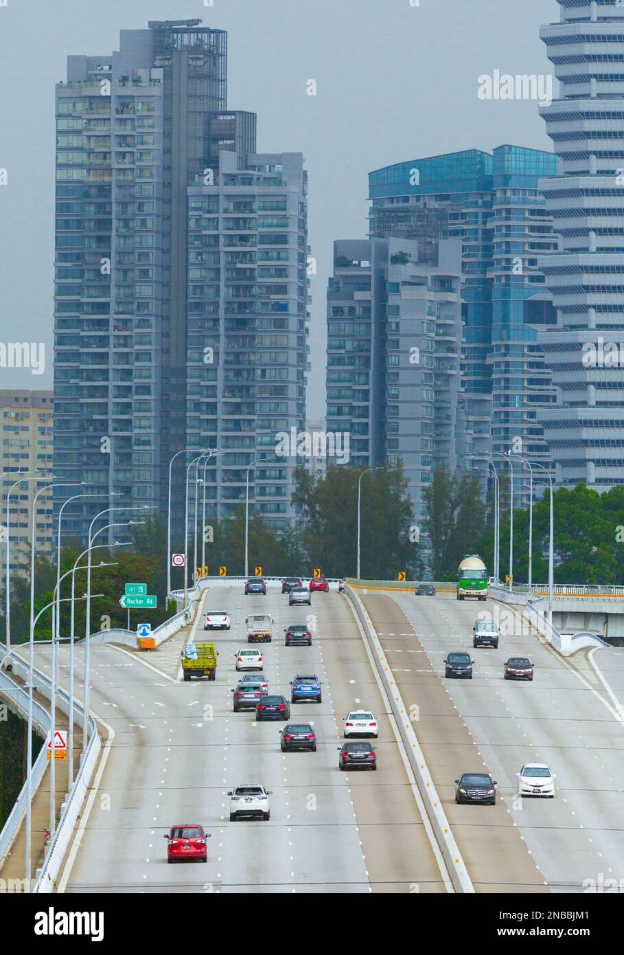 Traffic on the Benjamin Sheares Bridge in Singapore Stock Photo - Alamy