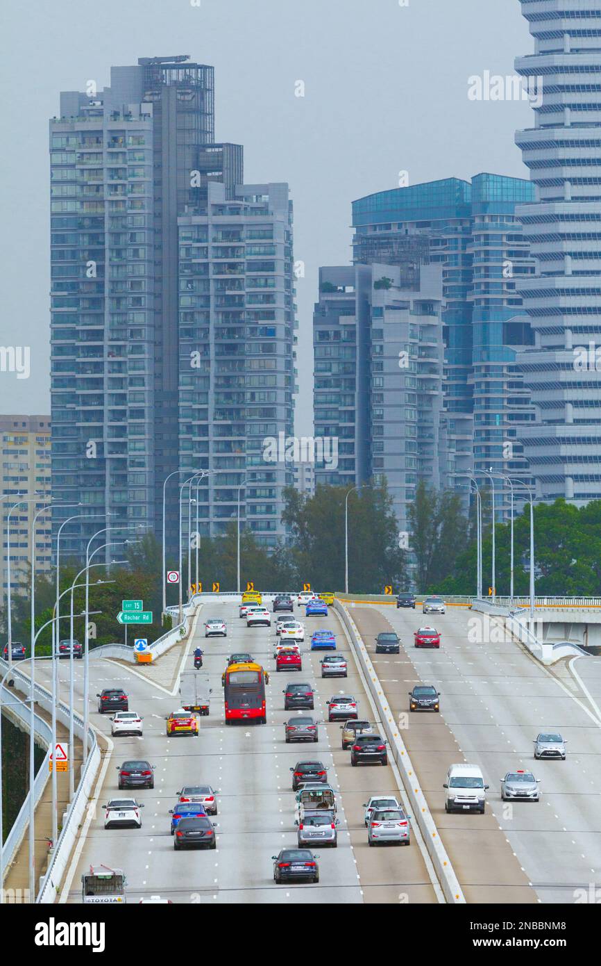 Traffic on the Benjamin Sheares Bridge in Singapore Stock Photo - Alamy