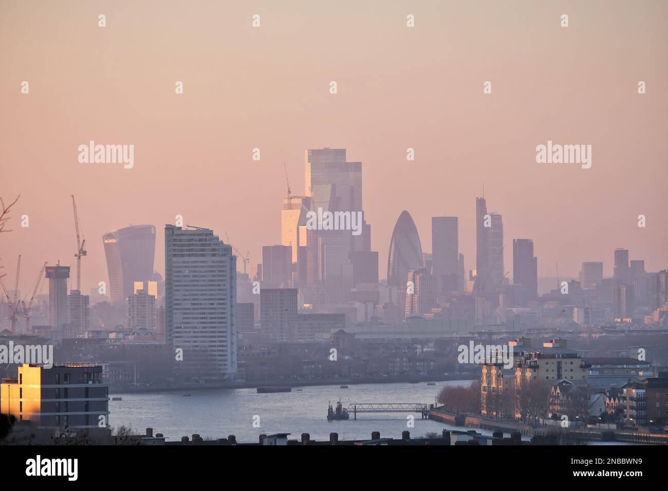 London saharan dust cloud hi-res stock photography and images - Alamy