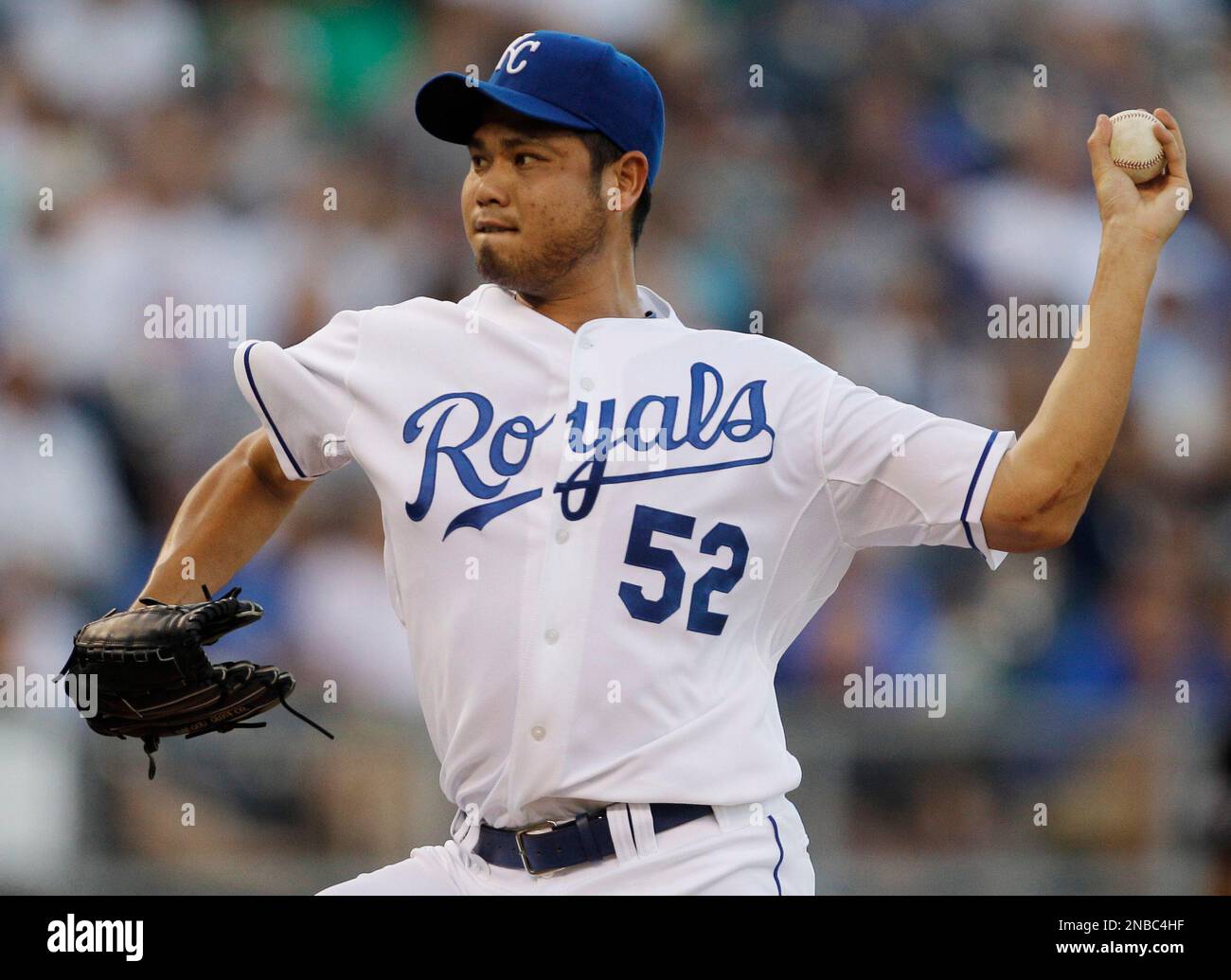 Kansas City Royals starter Bruce Chen pitches to New York Yankees ...