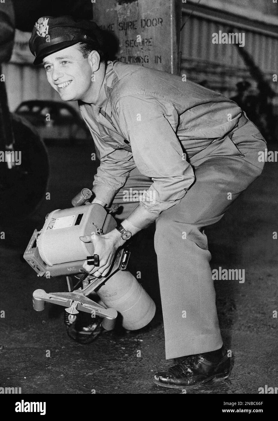 Lt. Col. Elliot Roosevelt, son of the president, shown Jan. 18, 1943 ...