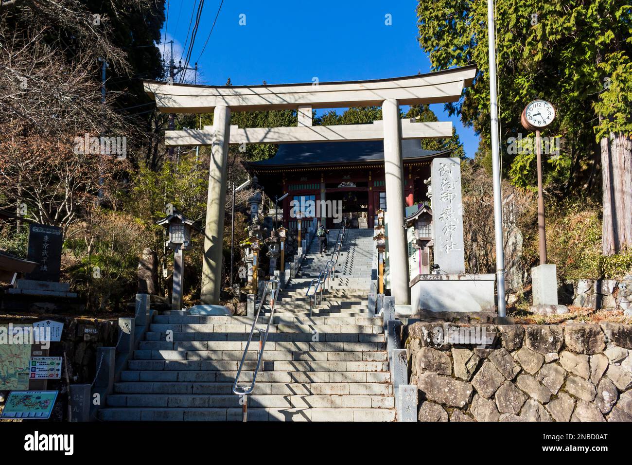 Musashi-Mitake-jinja(shrine), Torii as a form of gate, Mount Mitake ...