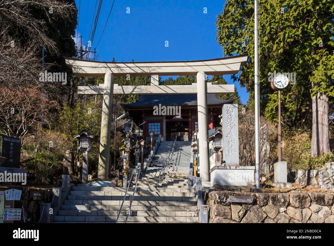 Musashi-Mitake-jinja(shrine), Torii as a form of gate, Mount Mitake ...