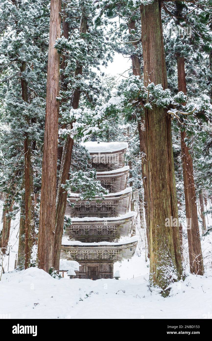 Dewa Sanzan - Hagurosan(Mt.Haguro), 5-storied pagoda, national treasure ...
