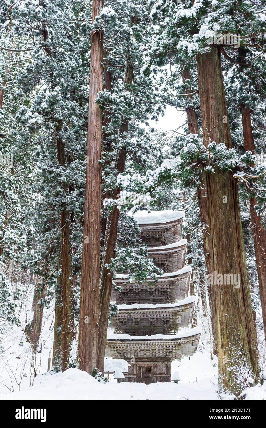 Dewa Sanzan - Hagurosan(Mt.Haguro), 5-storied pagoda, national treasure ...