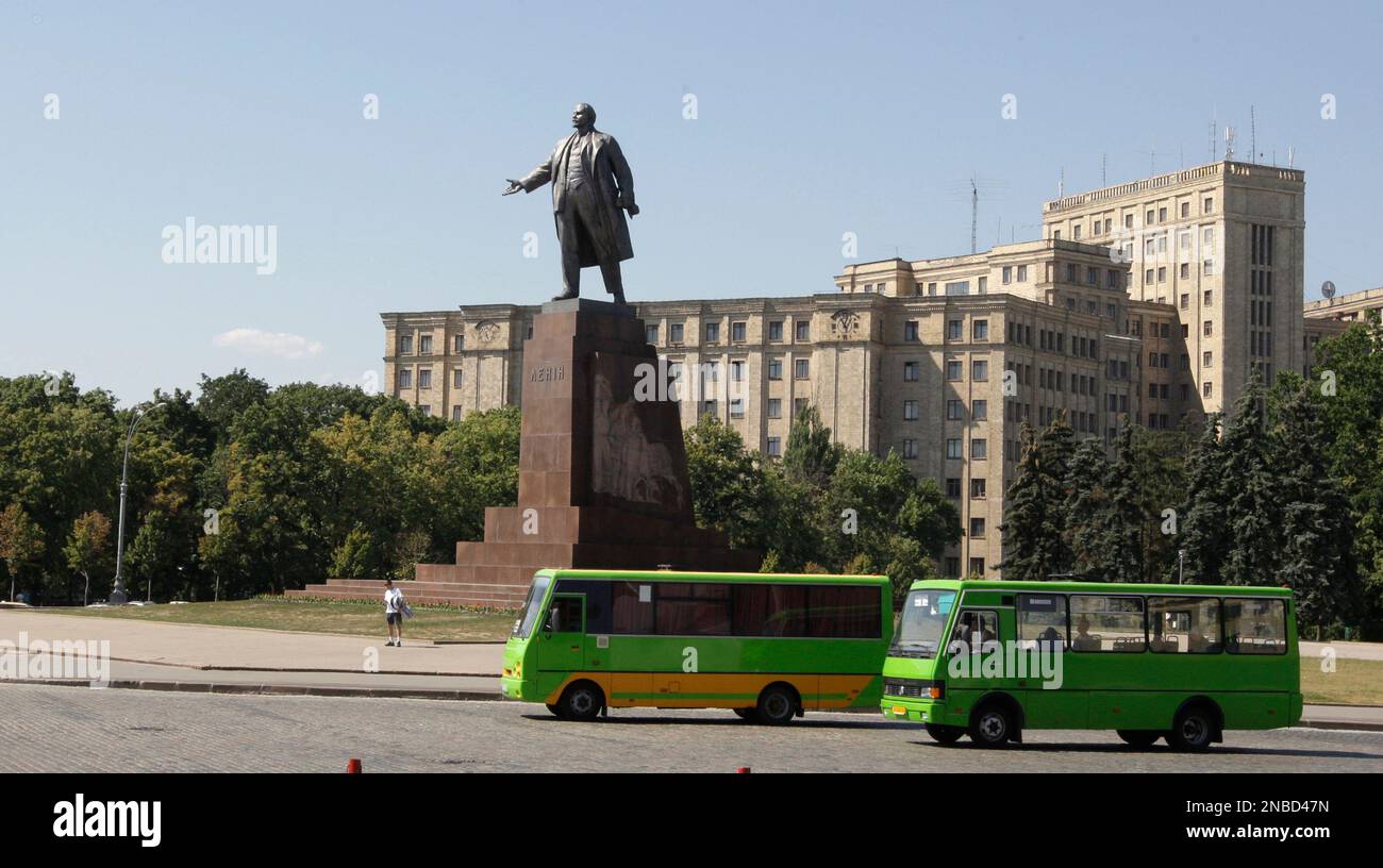 A Soviet-era monument to Vladimir Lenin in the central square of ...