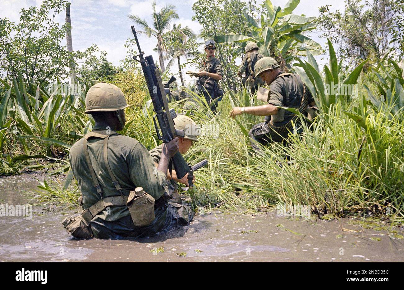 Vietnamese troops of the 7th division and U.S. 9th division were on ...