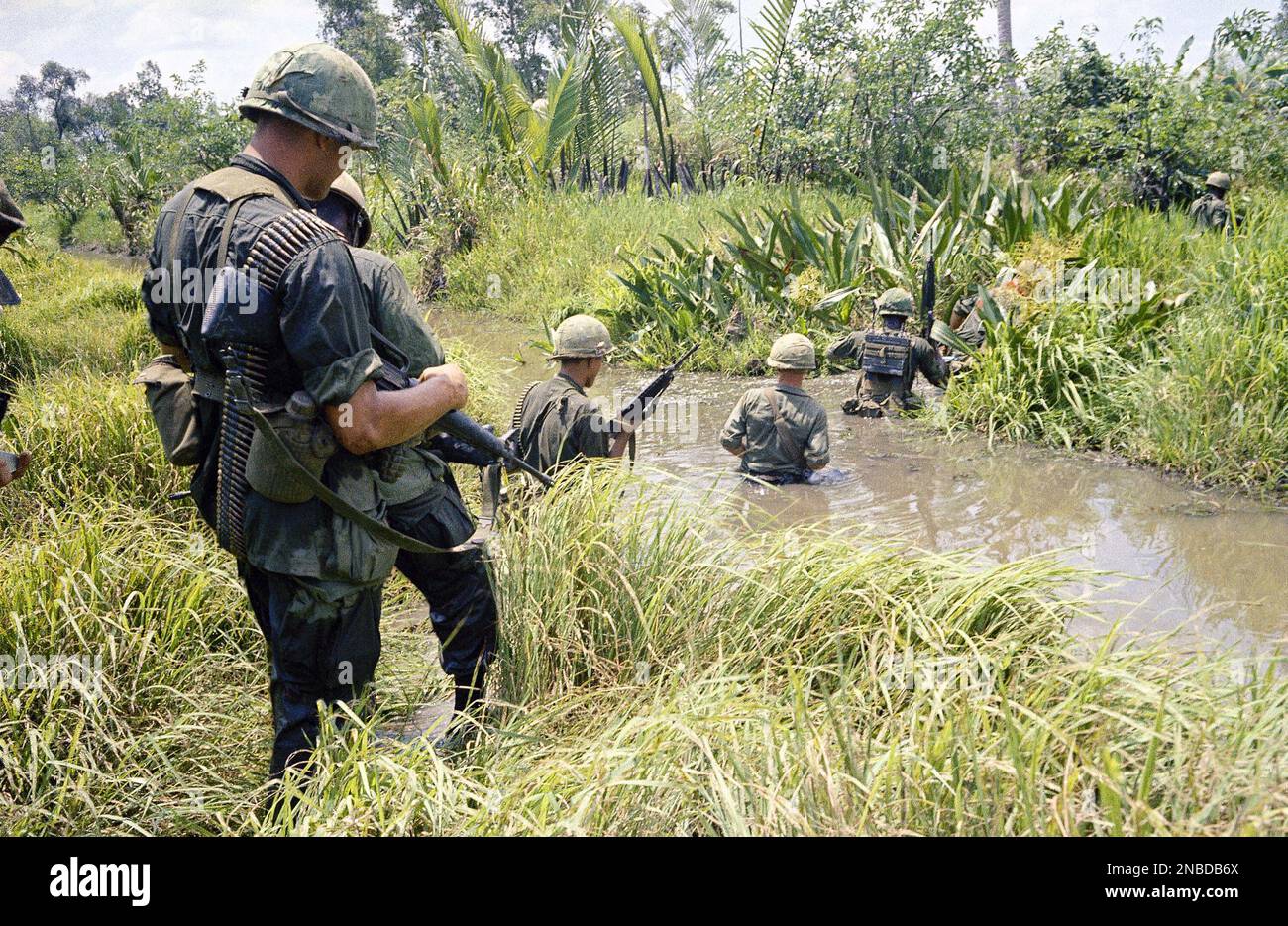 Vietnamese troops of the 7th division and U.S. 9th division were on ...