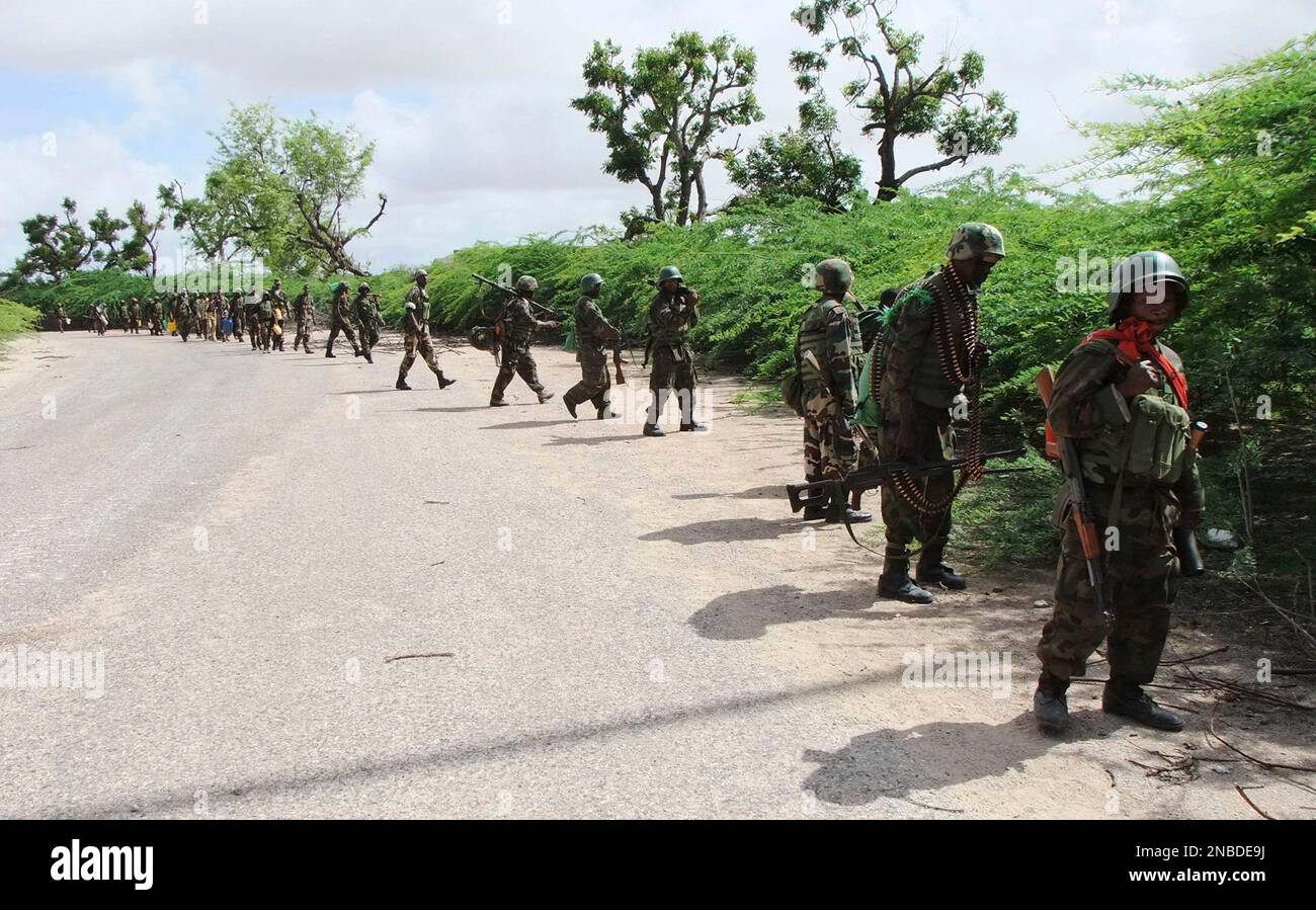 African union peacekeepers soldiers take up positions near Mogadishu ...