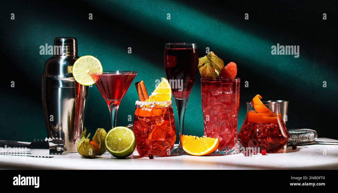 Red alcoholic cocktails set: kir royale, negroni, boulevardier ...