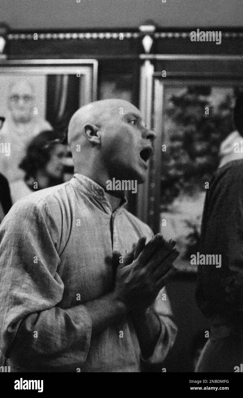 Worshipers at the Lord Krishna Festival, Jan. 18, 1970. (AP Photo ...
