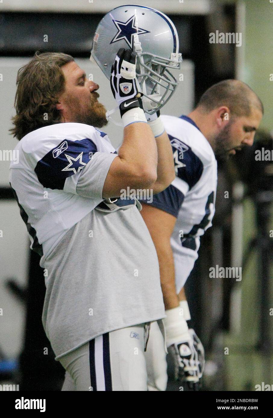 Dallas Cowboys' Kyle Kosier, left, and Doug Free take part in the NFL ...