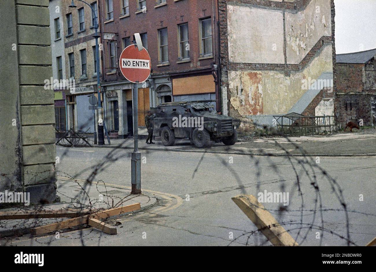 Barbed wire road block in Belfast, capital of Northern Ireland, Feb ...