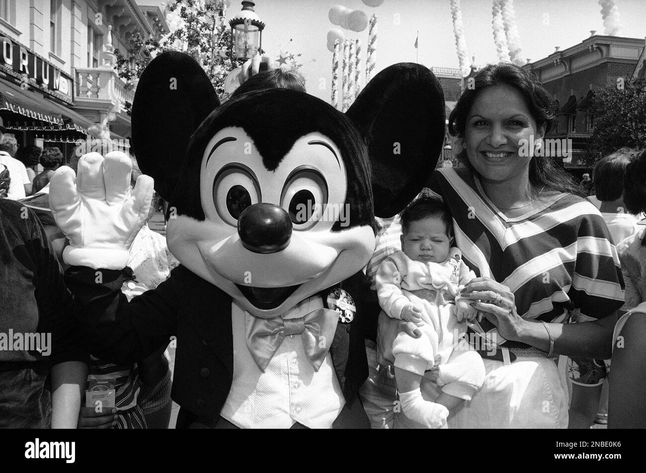 Brenda Soto O’Sullivan, 32, of Anaheim, Calif., holds her 7-month-old ...