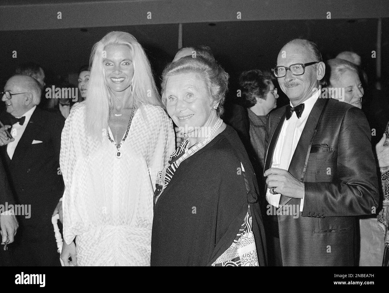 Former German opera singer Elisabeth Schwarzkopf, second from right ...