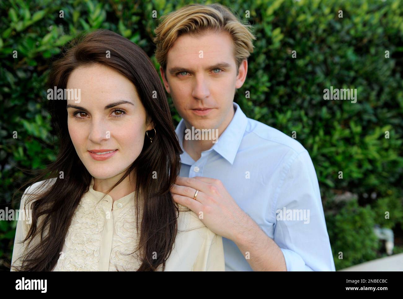 "Downtown Abbey II" cast members Michelle Dockery and Dan Stevens pose ...