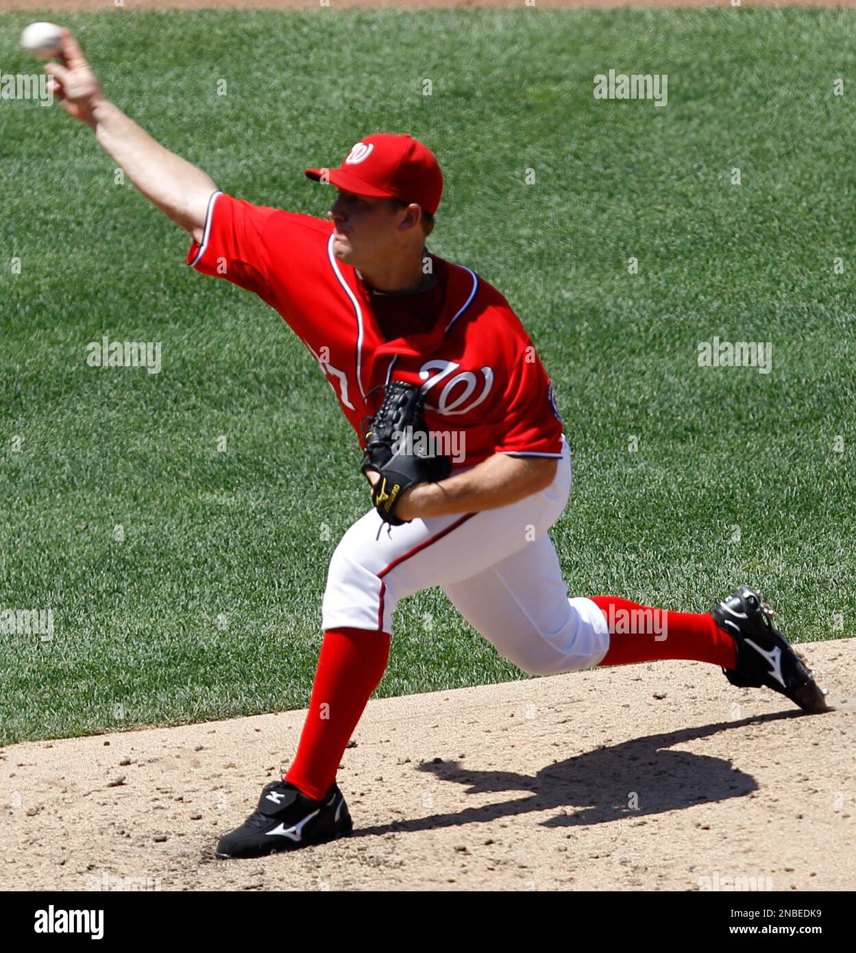 Washington Nationals pitcher Jordan Zimmermann delivers the ball to the ...