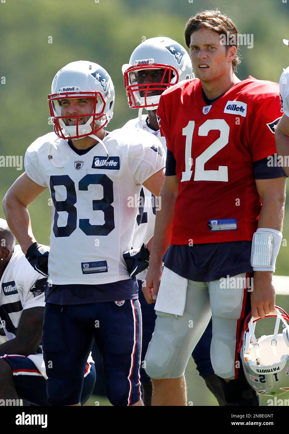 New England Patriots quarterback Tom Brady (12) and wide receiver Wes ...