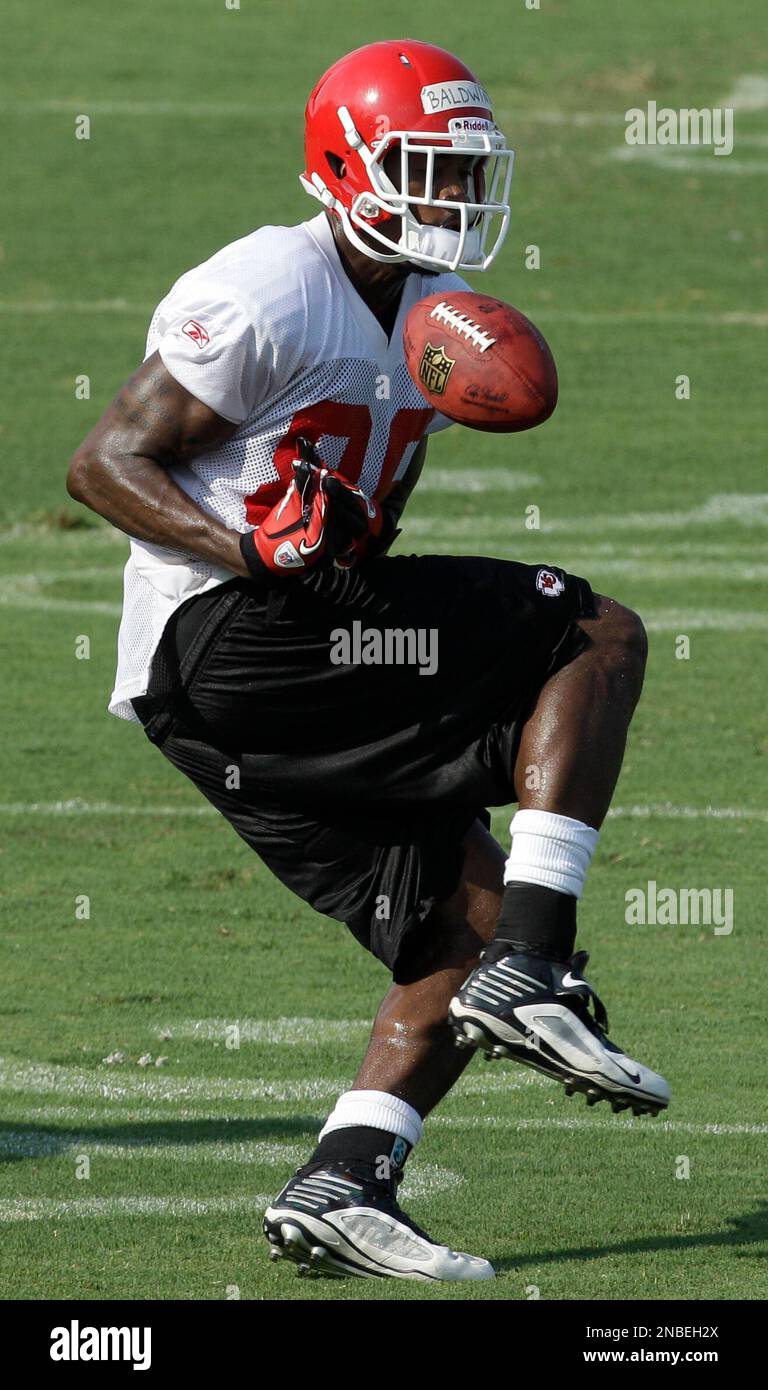 Kansas City Chiefs wide receiver Jonathan Baldwin (89) misses a pass during NFL football ...
