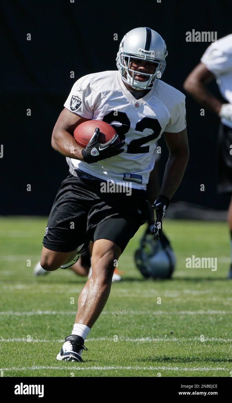 Oakland Raiders running back Michael Bennett during their football ...