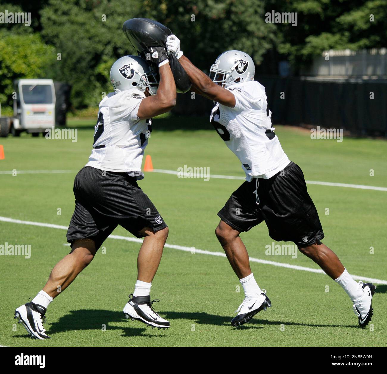 Oakland Raiders running backs Michael Bennett, left, and Taiwan Jones ...