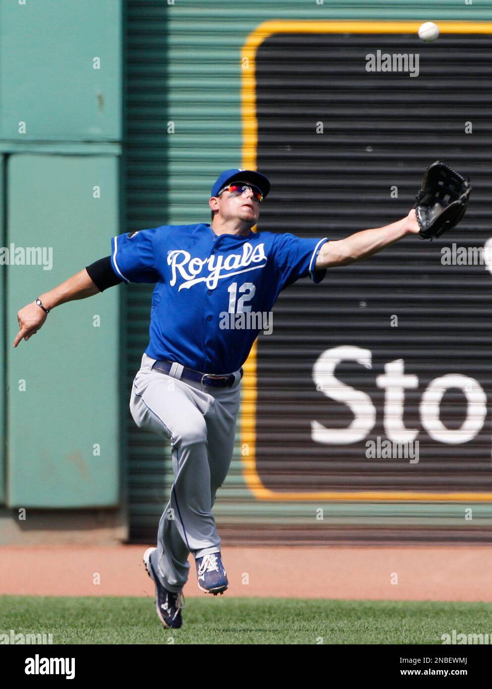 Kansas City Royals center fielder Mitch Maier (12) stretches to make ...
