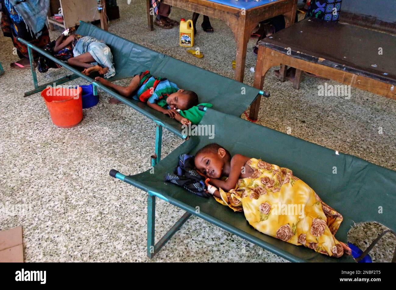 Children lay on beds at Banadir hospital in Mogadishu, Somalia ...