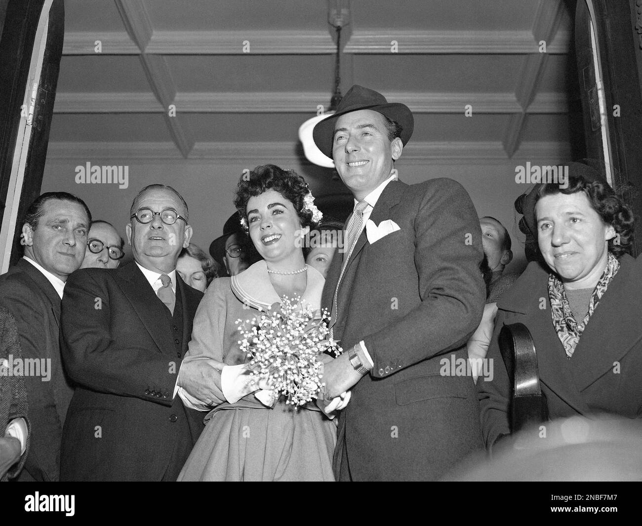 British screen star Elizabeth Taylor and her husband English actor ...
