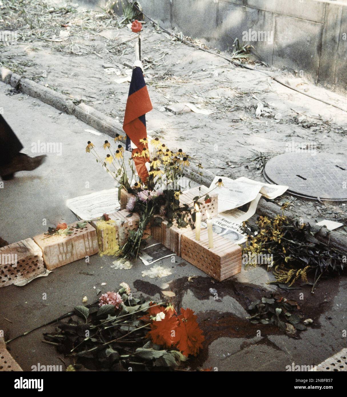 A makeshift memorial for a 14-year-old boy killed at the beginning of ...