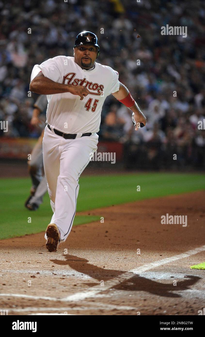 Houston Astros' Carlos Lee against the Pittsburgh Pirates in a baseball ...