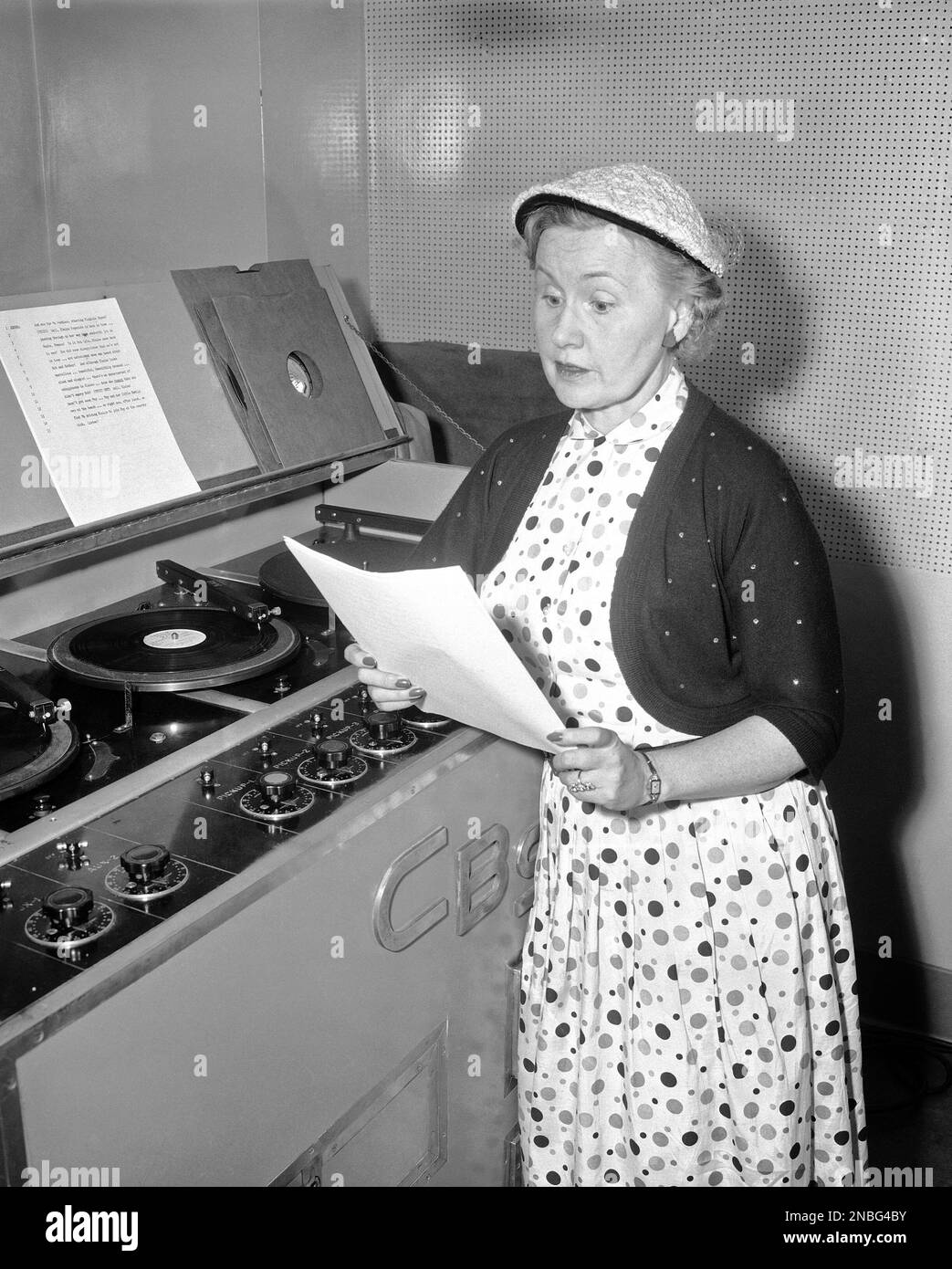 Radio's indomitable Ma Perkins, in real life actress Virginia Payne, at ...