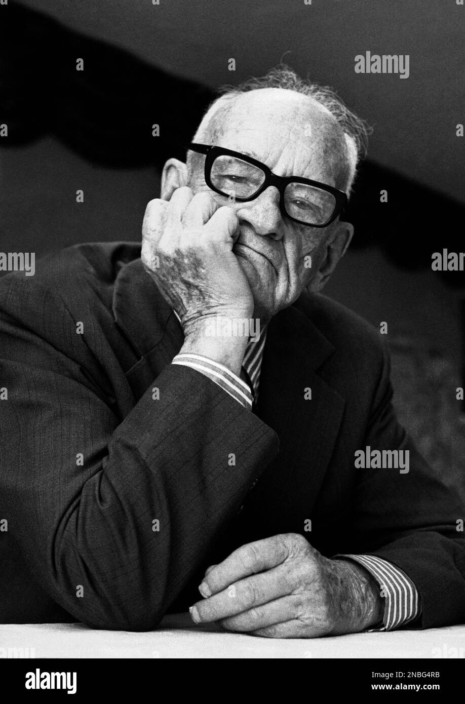 Alf Landon, the Republican candidate for president in 1936, in Miami ...