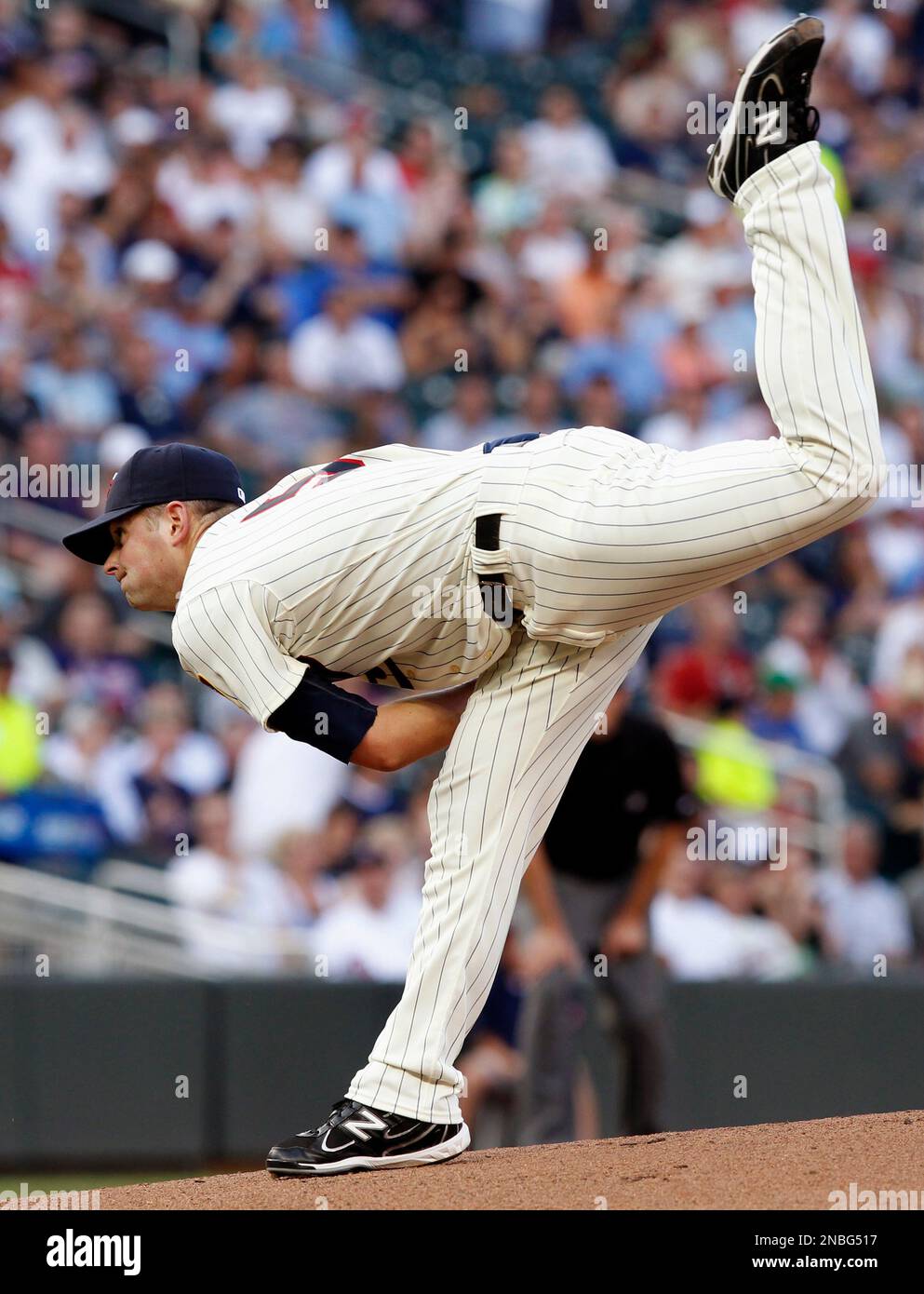 Minnesota Twins pitcher Scott Diamond shown in his major league debut ...