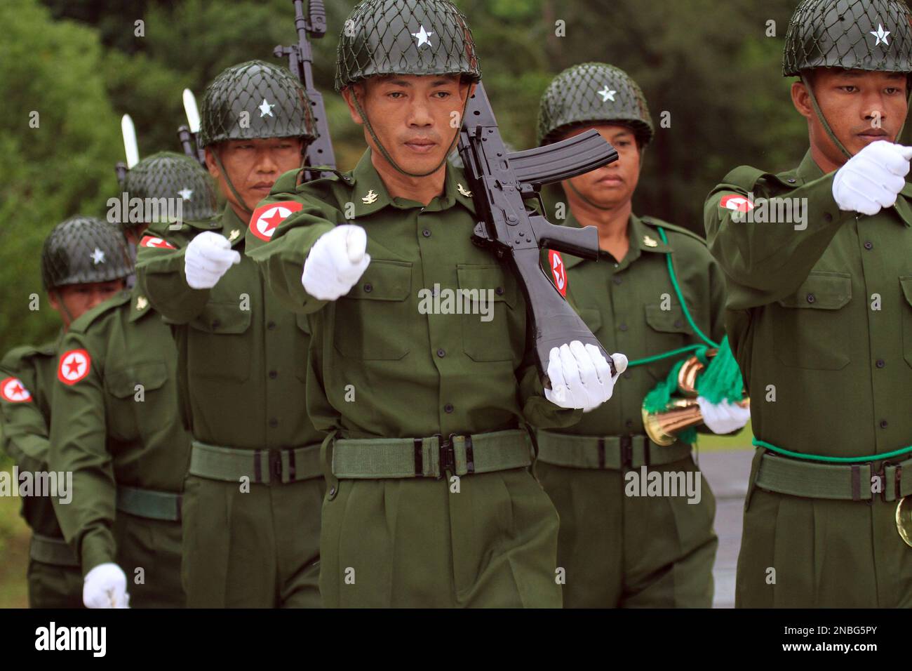 Myanmar military honor guards march during a ceremony to honor the ...