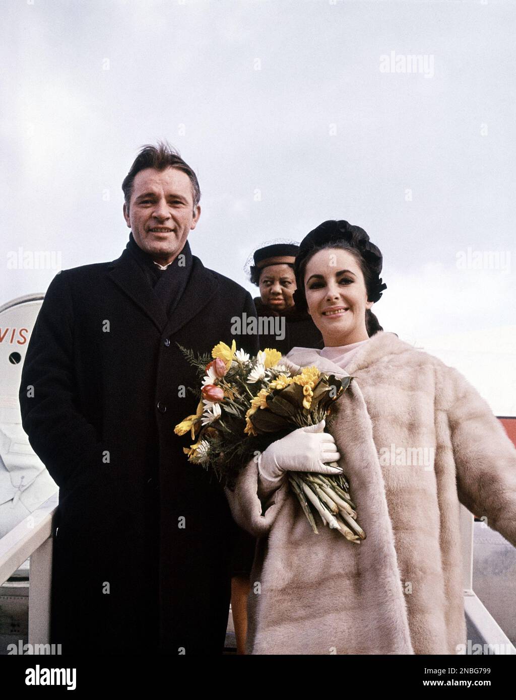 Newlyweds British actress Elizabeth Taylor and Welsh actor Richard ...