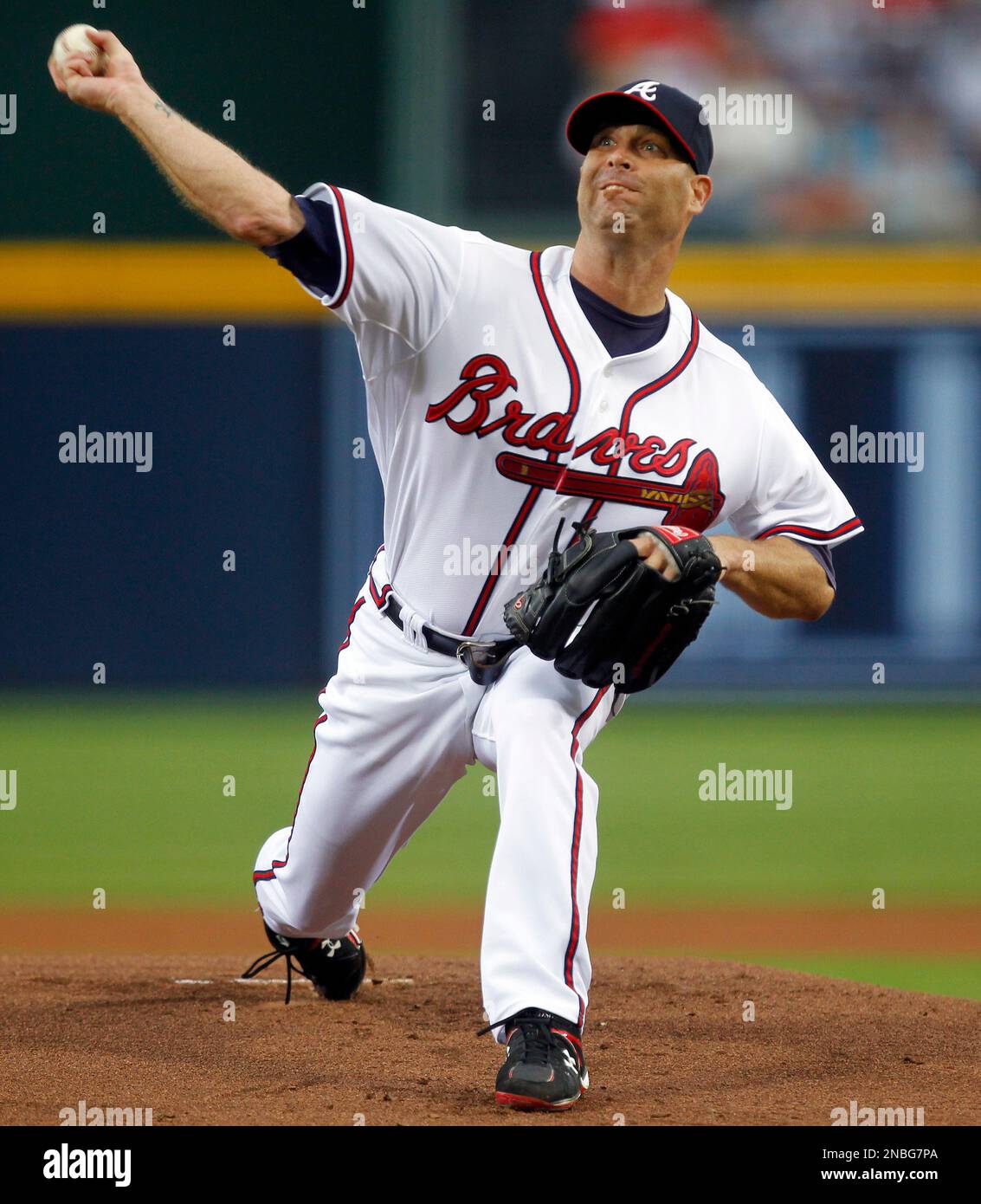 Atlanta Braves starting pitcher Tim Hudson (15) is shown during a ...
