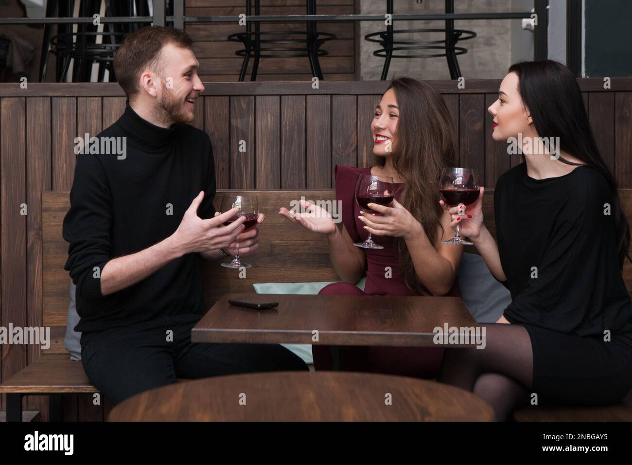 Joyful company hi-res stock photography and images - Alamy