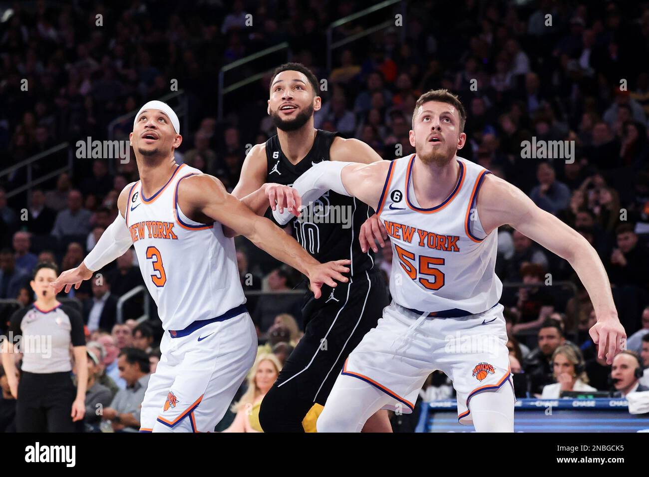 New York Knicks guard Josh Hart (3), Brooklyn Nets guard Ben Simmons ...